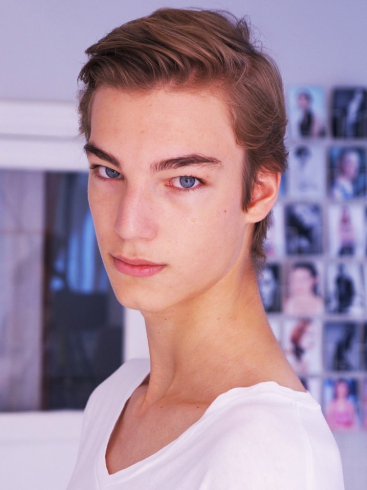 Gustav Swedberg - Male Model Scene