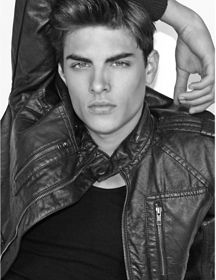 Russell Giardina - Male Model Scene