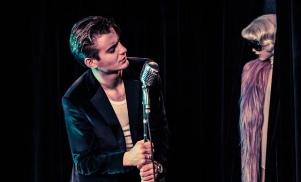 Alfonso Ohnur - Male Model Scene