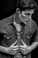 Leo by Nico Filgueira & Denno