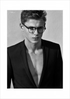 Harry Bullen by Gui Costa for Male Model Scene