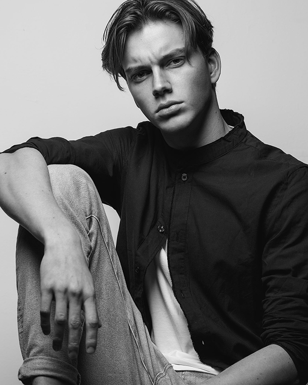 Portfolio Updates: Model Stefan Hess by Robin Schnider