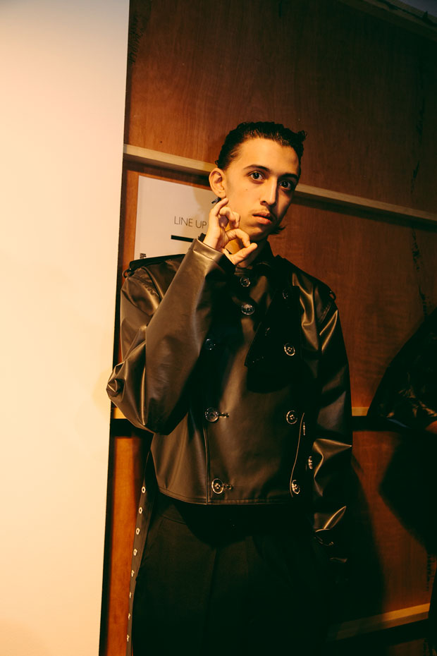 #LCM XANDER ZHOU Backstage Action at The AW17 Show - Male Model Scene