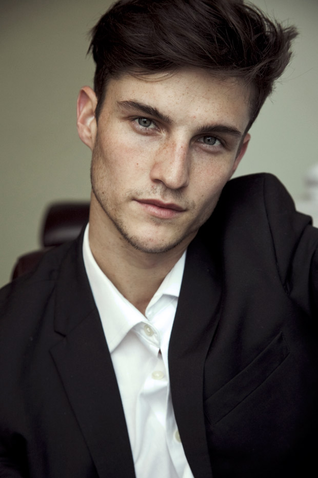 MMSCENE PORTRAITS: Darien W Poses for Theyaoh
