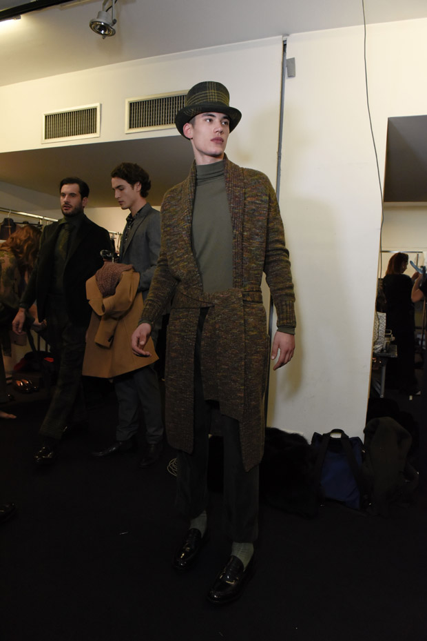 MFW Backstage: DAKS Fall Winter 2019.20 Fashion Show