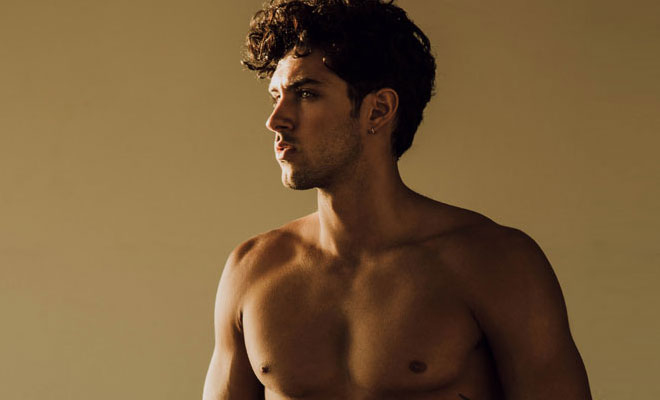 Joe Alwyn Poses for American Esquire Magazine Winter '19 Issue