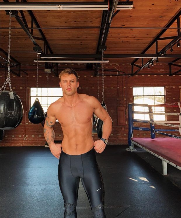 DECEMBER IGs: GARRETT NEFF, TONI MAHFUD, CONAN GRAY