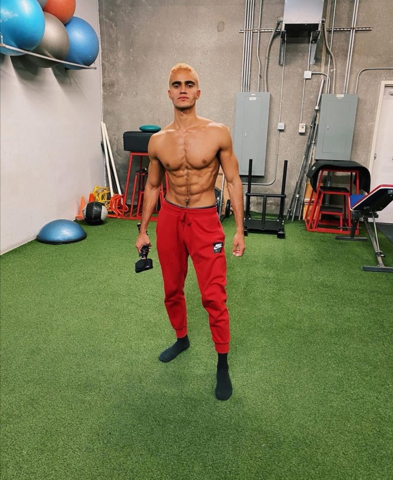 WEEK ON IG: GARRETT NEFF, KEITH POWERS, CHAD WHITE.... - Male Model Scene