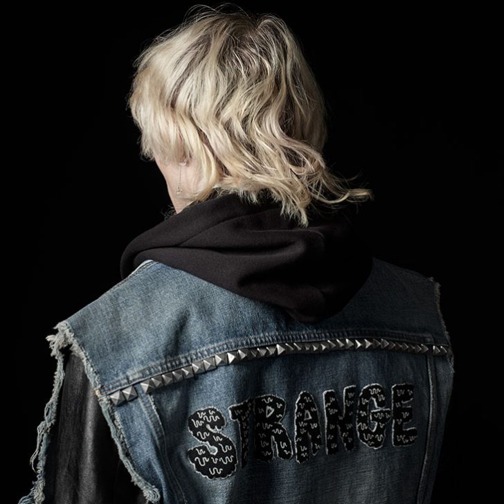 Discover CELINE HOMME Fall Winter 2021.22 Collection