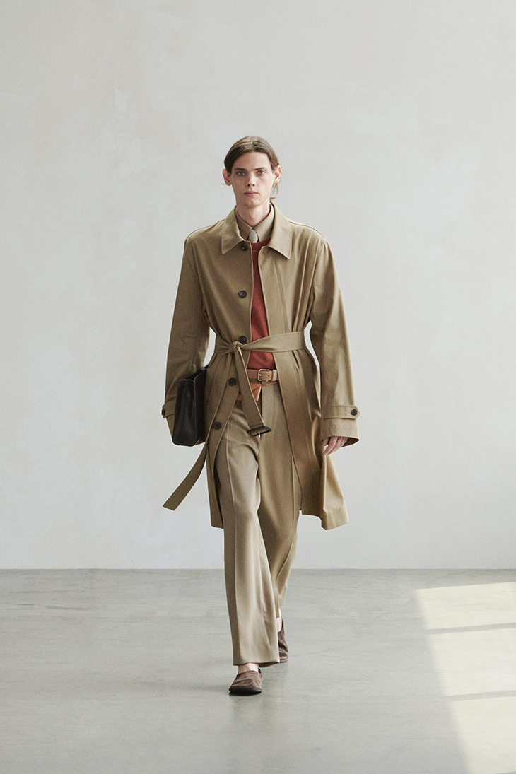 THE ROW Spring Summer 2022 Collection - Male Model Scene