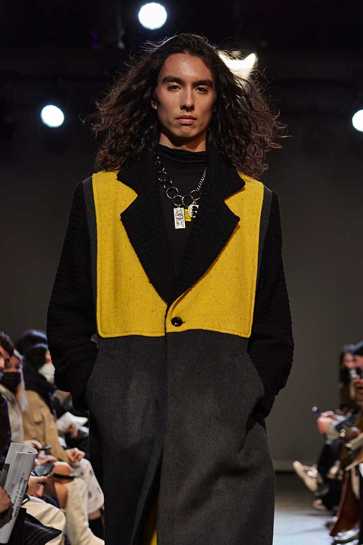 PFW: GUNTHER Fall Winter 2022.23 Collection - Male Model Scene