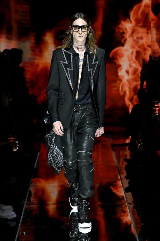 MFW: PHILIPP PLEIN Fall Winter 2022.23 Collection - Male Model Scene