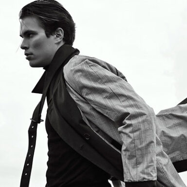 Jordan Barrett is the Cover Star of L'OFFICIEL HOMMES Italia Fall 2022 ...