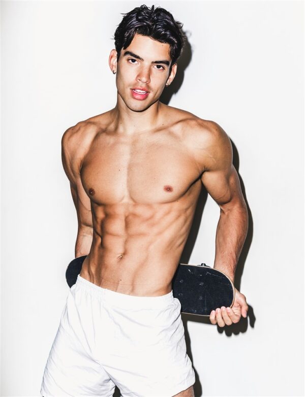 MMSCENE PORTRAITS: Skin by Ori Paul Levi - Male Model Scene