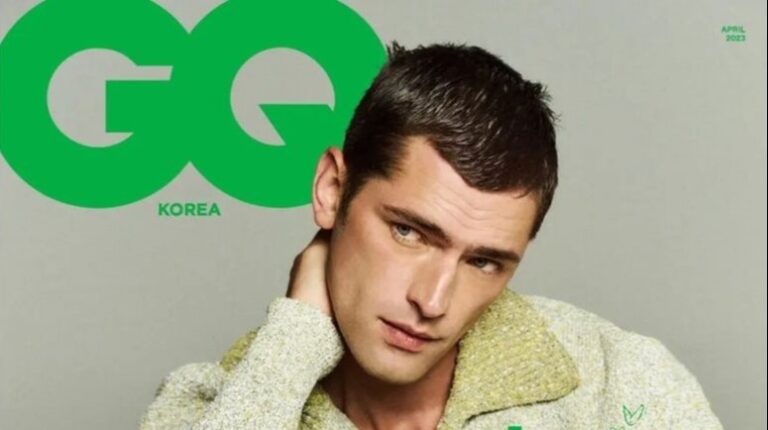 Jegor Venned & Jonathan Jaffe Model Givenchy Pre-Fall 2017 Collection