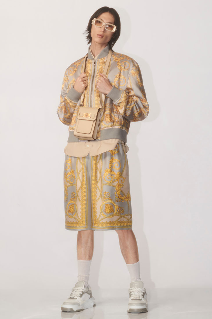 Discover Versace Pre-Fall 2024 Men's Collection