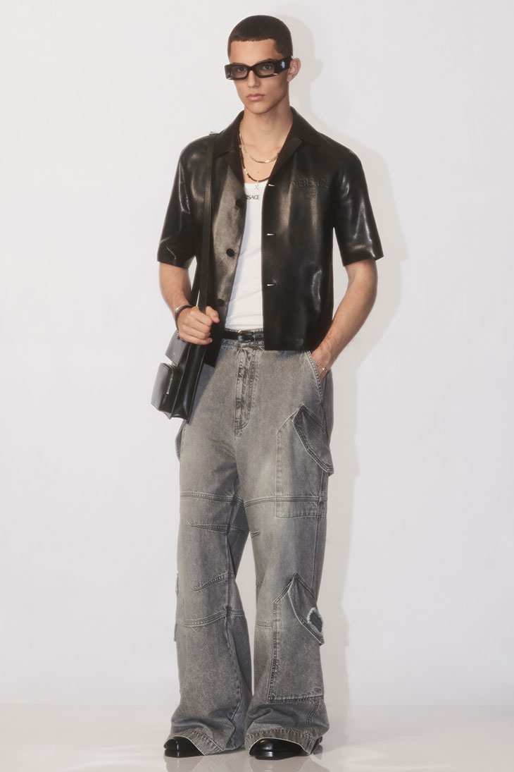 Discover Versace Pre-Fall 2024 Men's Collection
