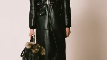Simone Rocha Menswear FW25 Offers Gentle Twist